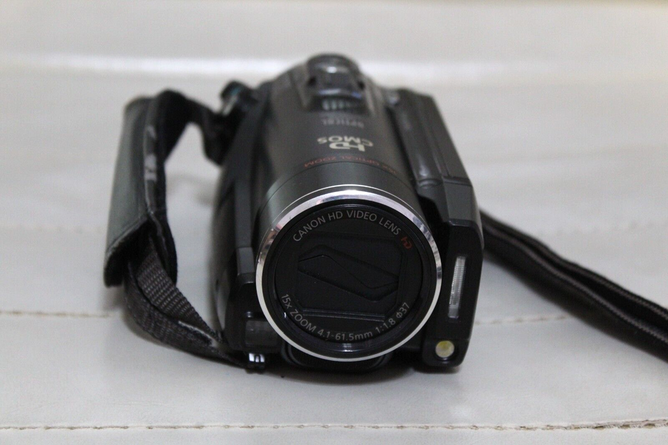 Canon VIXIA HF20 High Definition Camcorder w/accessories - DENTED ...