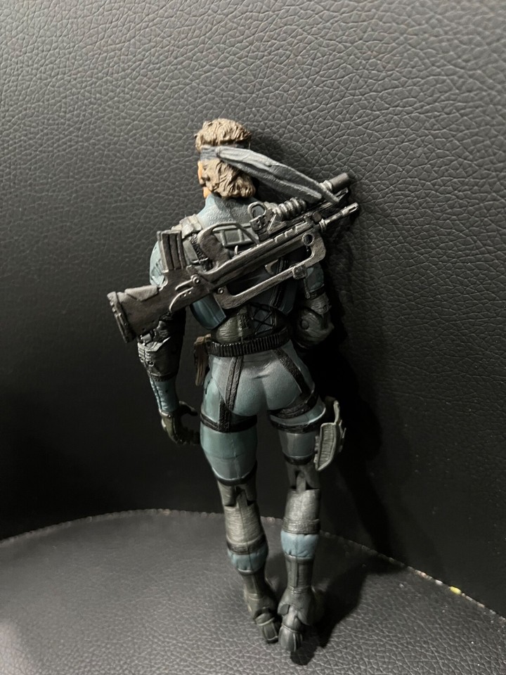 Metal Gear Solid 2 Sons of Liberty Solid Snake Action Figure McFarlane ...