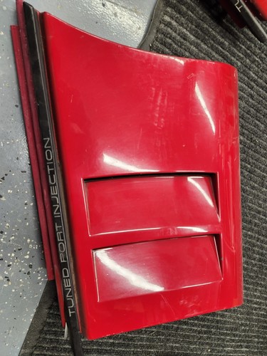 84-90 C4 Corvette RIGHT Fender Louver Panel Vent & Molding Tuned Port ...