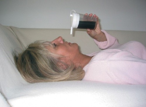 Novo Cup - Feeder Beaker With Lid And Spout - Disability Drinking Aid ...