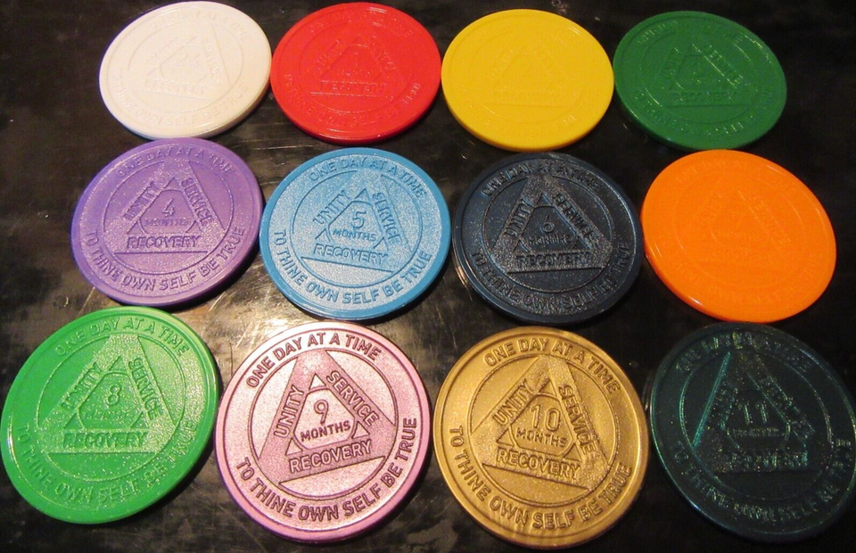 Alcoholics Anonymous 12 Lot Plastic AA month & 24hour Chips Medallion ...