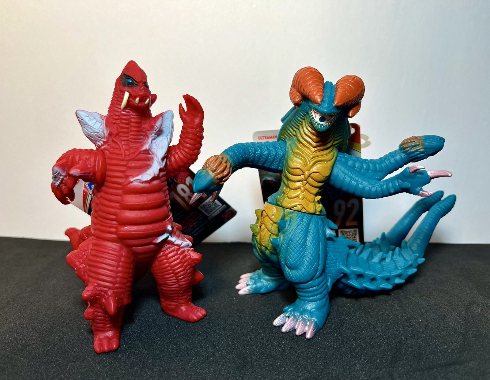 Bandai Ultraman Ultra Hero Series - Red King & Gargorgon 2-Figure ...