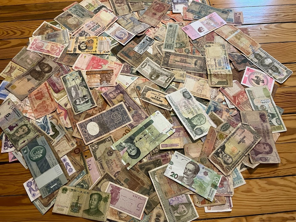 World Paper Currency Set of 200 Very Heavily Circulated Assorted World ...