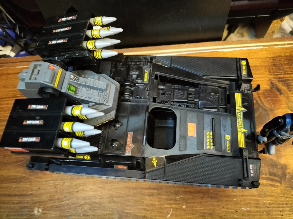 ACTION FORCE SAS Force Wolverine And Hunter Action Figure *READ ...