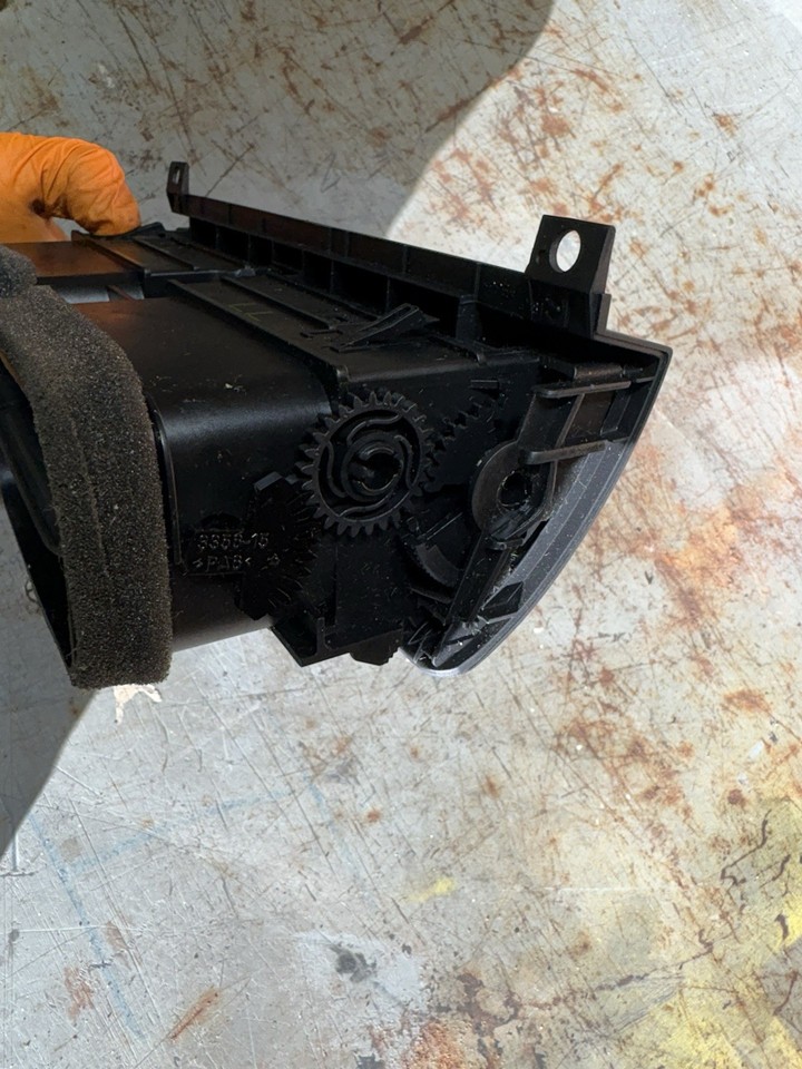 01-06 Bmw E46 325 330 M3 Center Dash Heater Ac Air Fresh Vent Grill ...