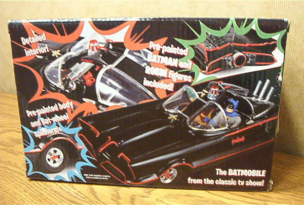 Polar Lights Batmobile Snap Assembly Model Kit with Batman & Robin ...