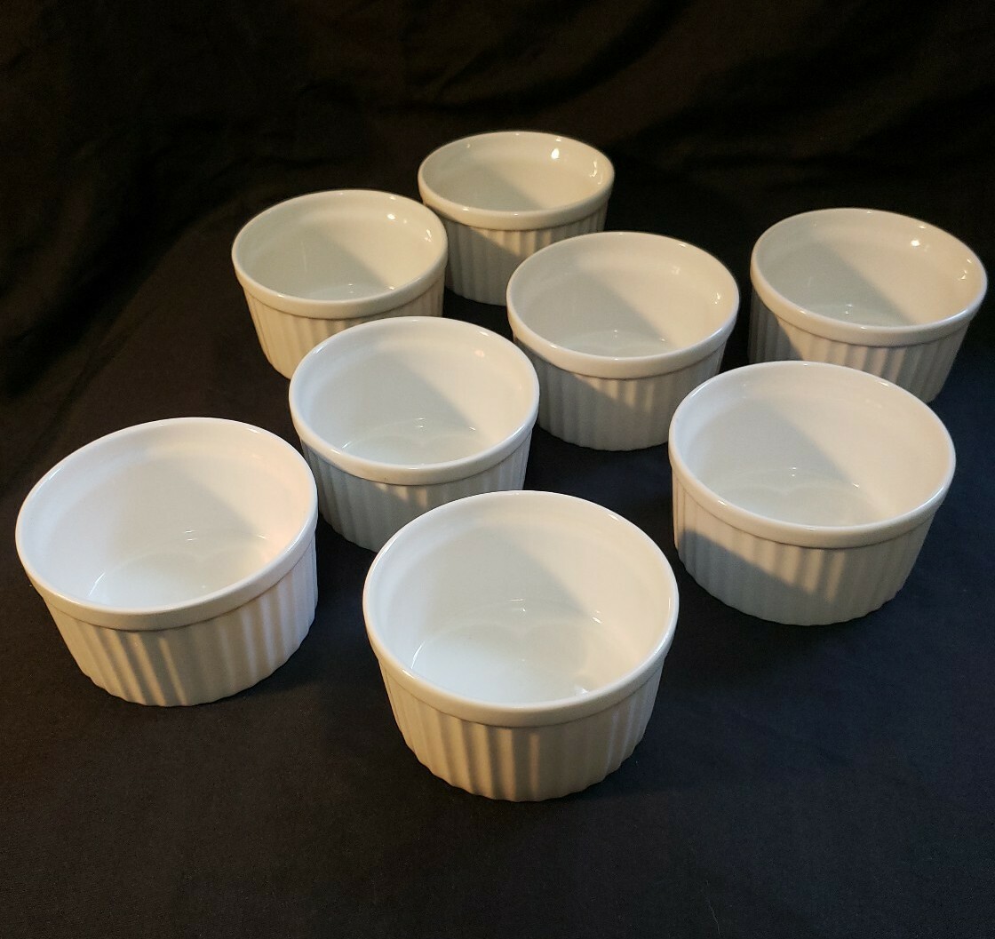Lot of 8 White Ceramic Ribbed Ramekins 3.5" Soufflè Cups Creme Brulee ...