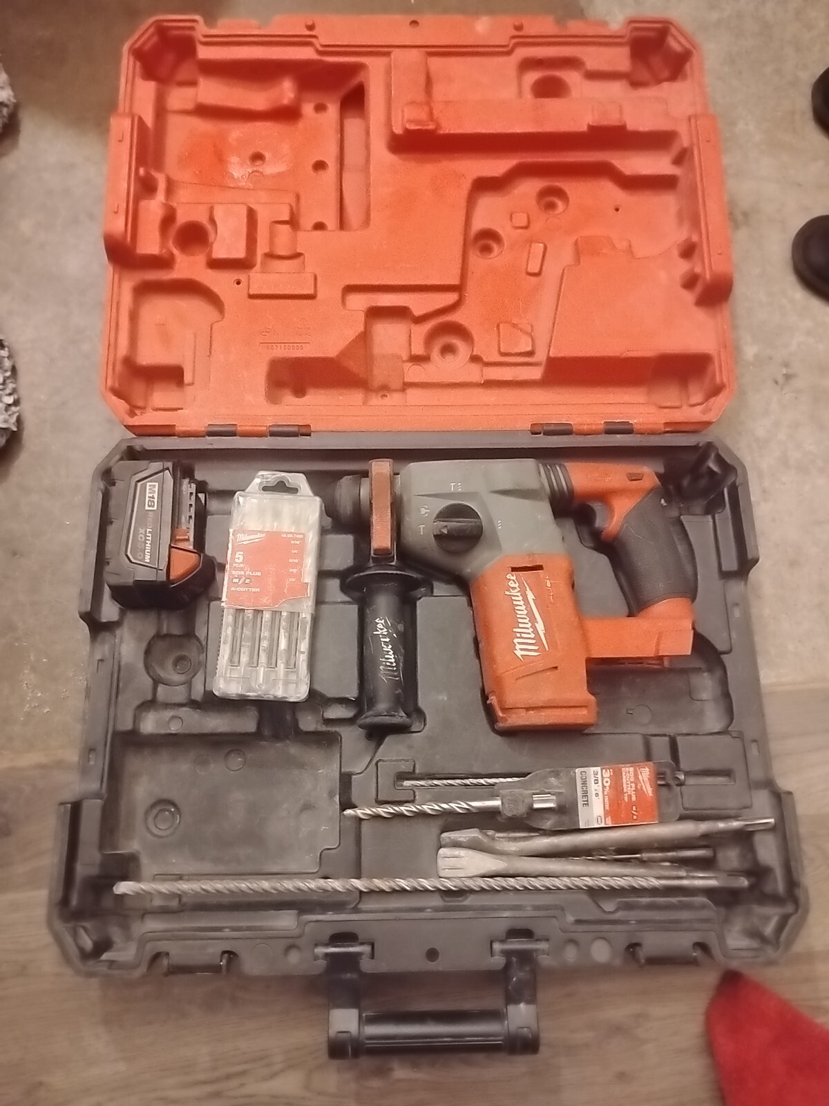 M18 Milwaukee Hammer Drill Tool /Battery/Drill Bits ONLY | eBay