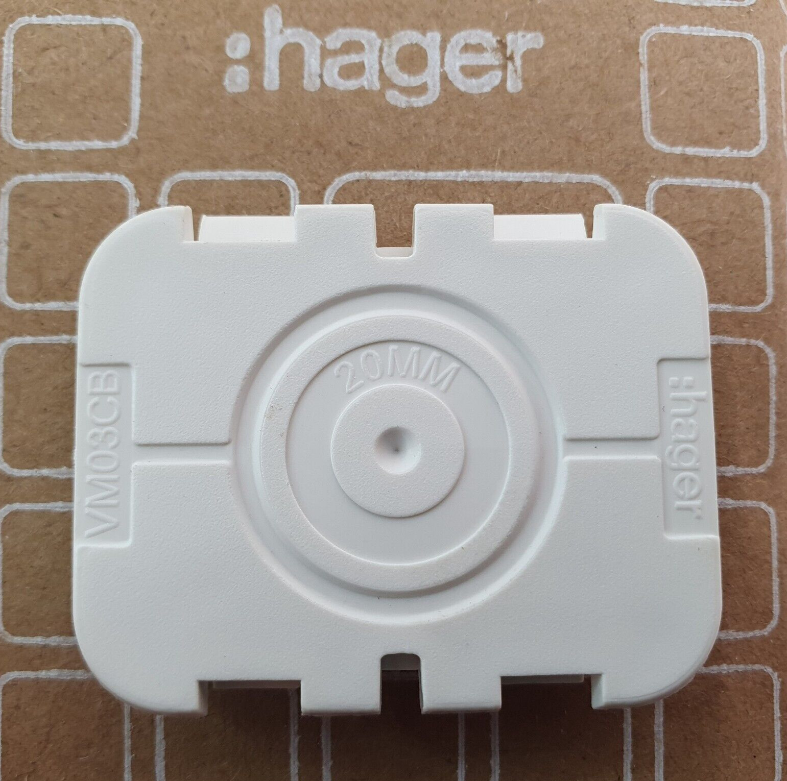 Hager Consumer VM03CB 'Design 10 Range' 30 x | Grelly UK