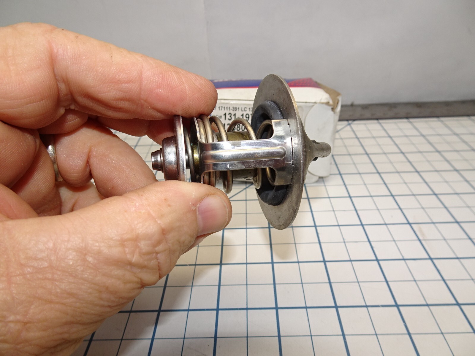 GM 12680456 Thermostat 85C Degree ACDelco 131-197 Box is Ugly OEM ...