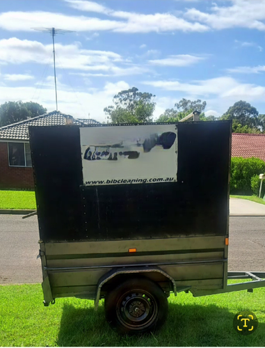 box trailer 6 x 4 fully enclosed 5ft high enclosed top and sides with ...