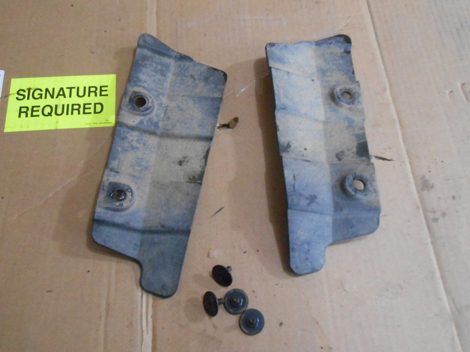 ARCTIC CAT 650 V2 V Twin ATV 2004 04 rear axle guards cv joint covers ...
