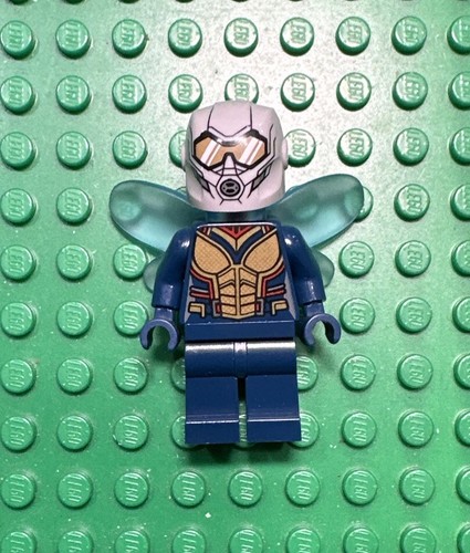 Lego Marvel Super Heroes Minifigure Wasp Hope van Dyne Helmet Wings ...