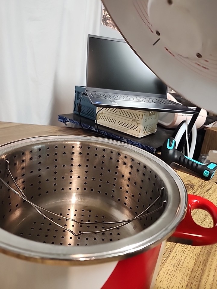 Vintage Pasta Time 6 QT Metrokane Enamel Cooking Pot With Strainer ...