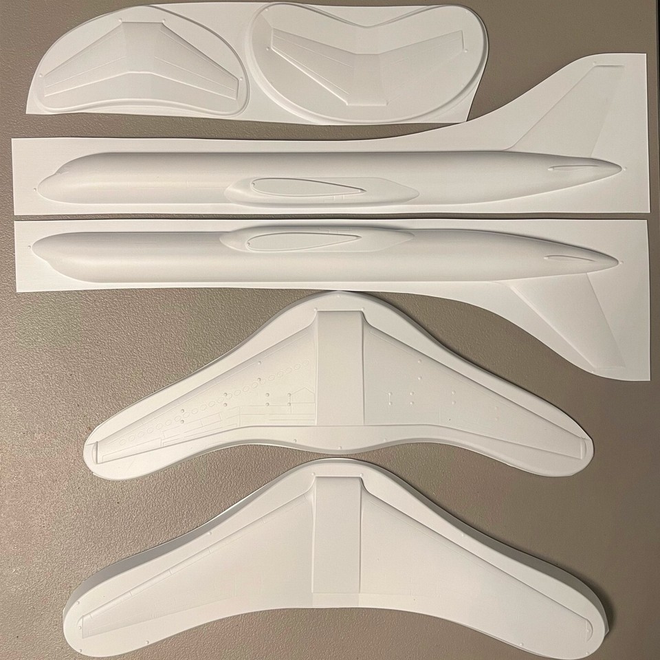 Titan Model Kits 1:72 C-32A | eBay