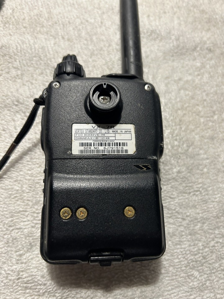 Yaesu VX-7R Ham Radio Triband Handheld Submersible Transceiver (works ...