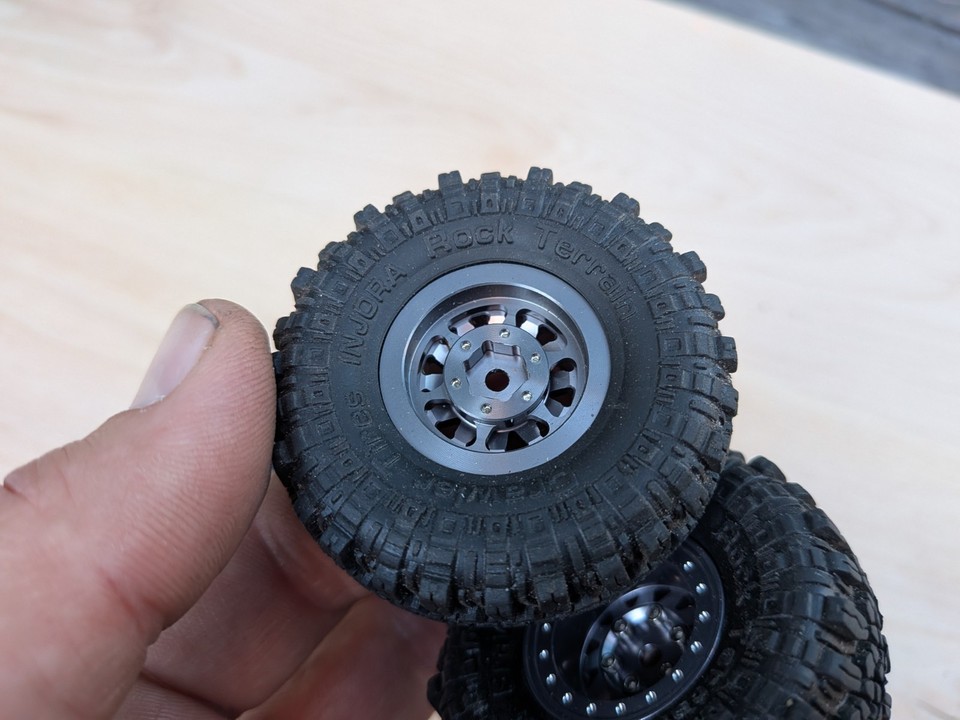 Injora 1" aluminum wheels (silver) with Rock terrain 57mm tires ...