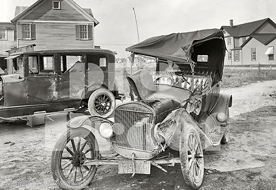 Vintage Old Buick Ford Model T car wreck photo 1924 Automobile | eBay