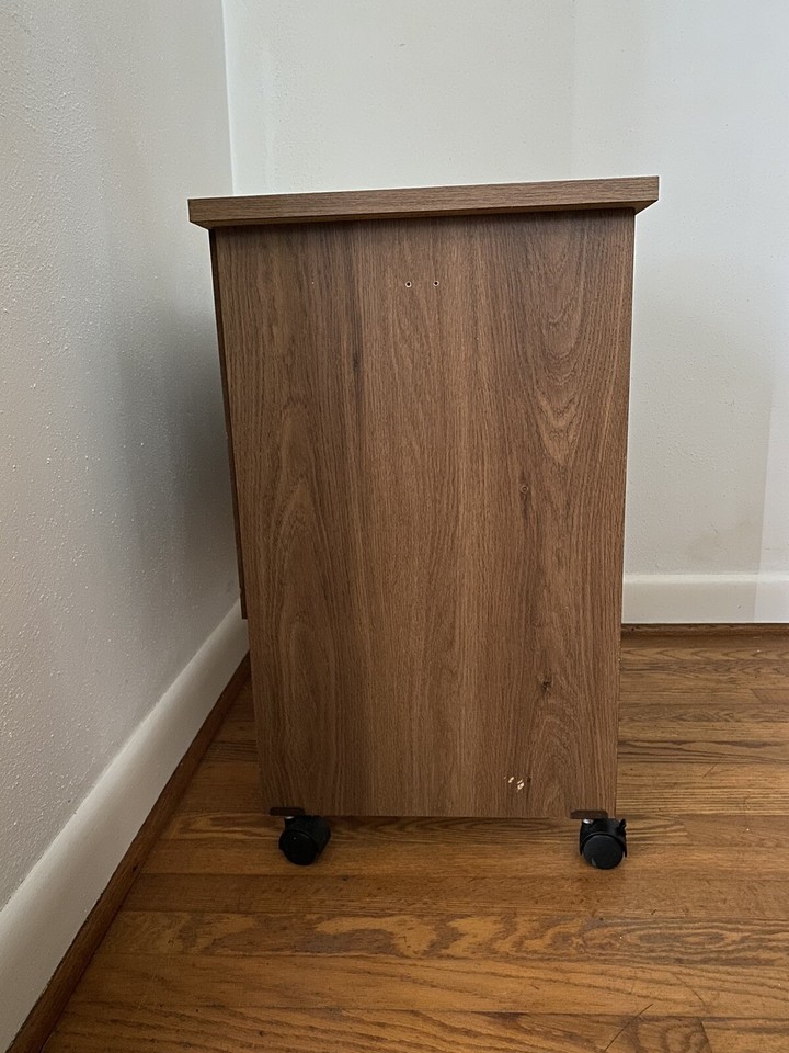 Typewriter Table w/ 1 Leaf & Locking Wheels / Small Desk / Pressboard ...