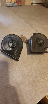 GM Chevrolet Horn Assembly With Bracket 7042-AM80SX 007042 Genuine OEM ...