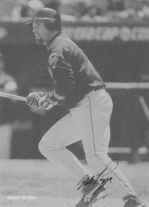 2004 Leaf - Exhibits Mike Piazza #28 1962-63 Sbnr Stats Black Name ...