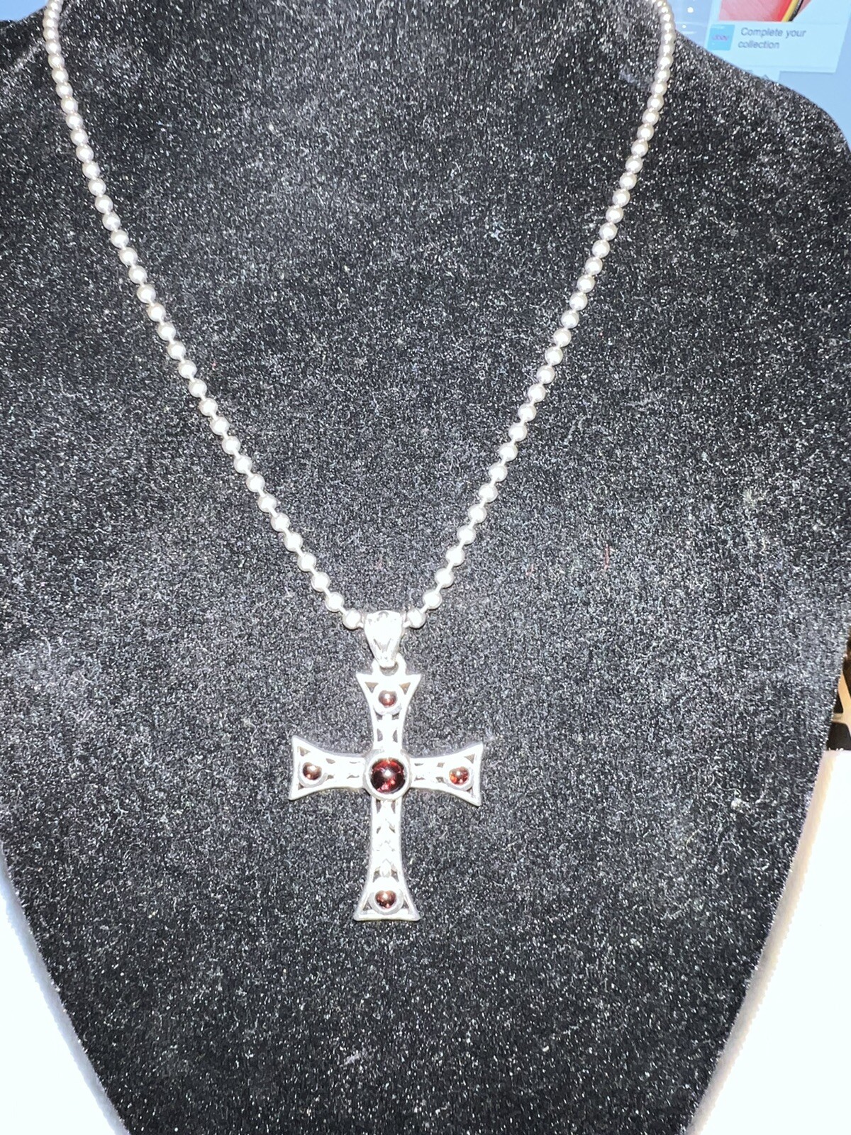 925 neckles with cros and fourt stone - Gem
