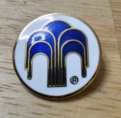 Vintage Nuskin Round Paragon Signed Blue & White Enamel Goldtone Brooch ...