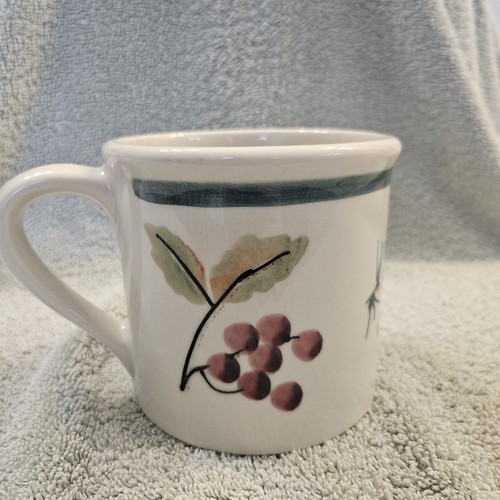 Vintage Hartstone USA Hand Painted Fall Leaves & Berries Pottery Coffee ...