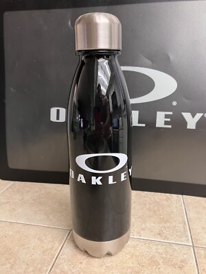 Oakley Aluminum Plastic Water Bottle 28 Fl Oz | eBay