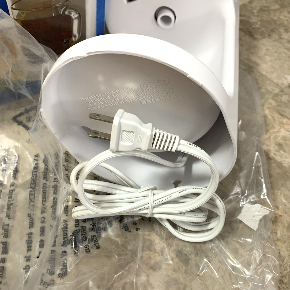 Sunbeam Hot Shot Hot Water Dispenser 3211 16 oz White Unused NOS 1998 ...