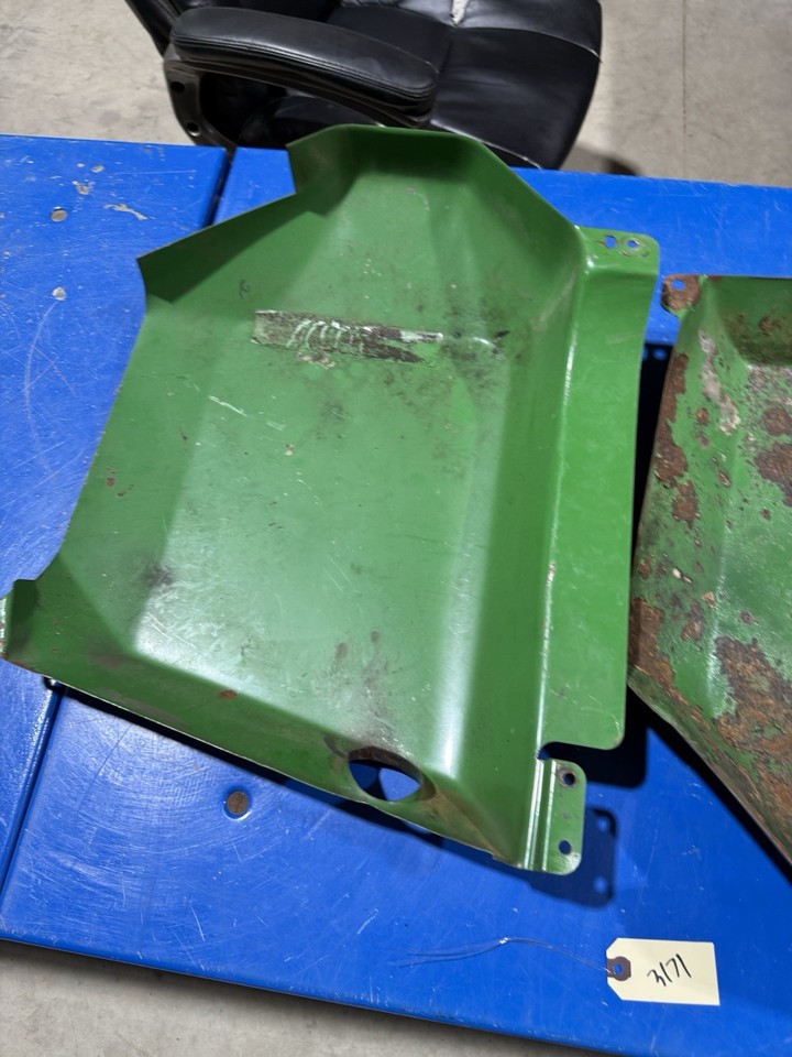 JOHN DEERE 317 LAWN TRACTOR ENGINE SIDE PANELS SET (Left/Right) | eBay