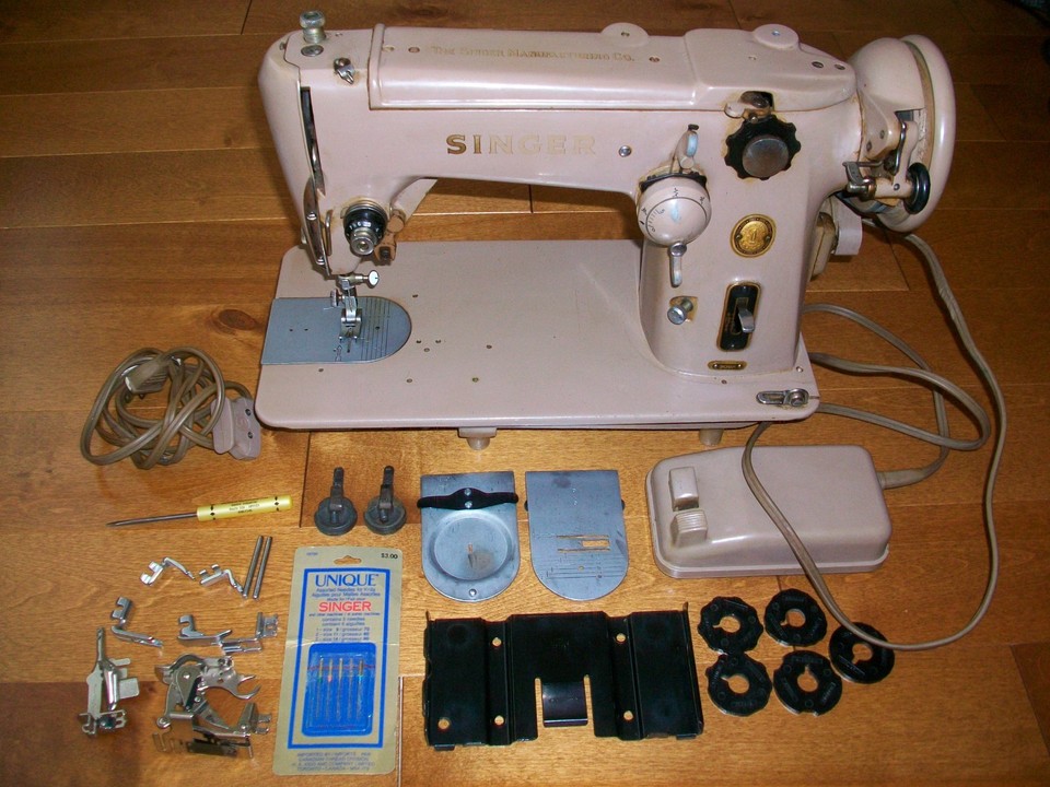 Singer 306K Sewing Machine with Light + Simanco Foot Pedal +70 ...