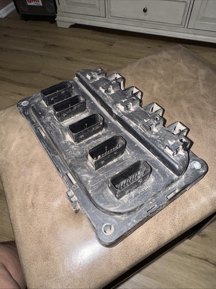 Q21-1142-001-001 Genuine Paccar Ecm Chassis Module Primary | eBay