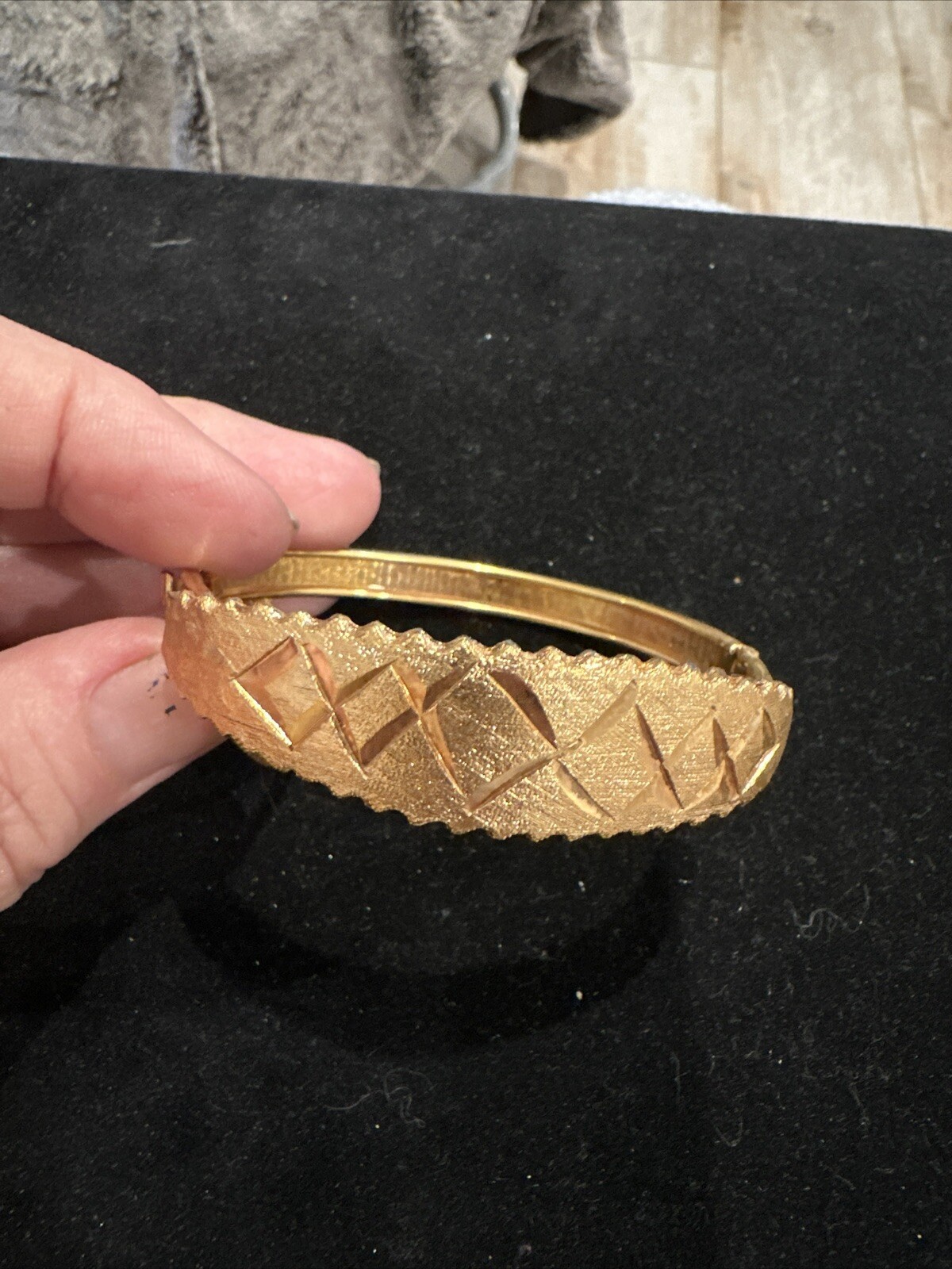 Signed LJM Laurentian Jewelry Montreal Goldtone Bangle Bracelet LOCK IN ...