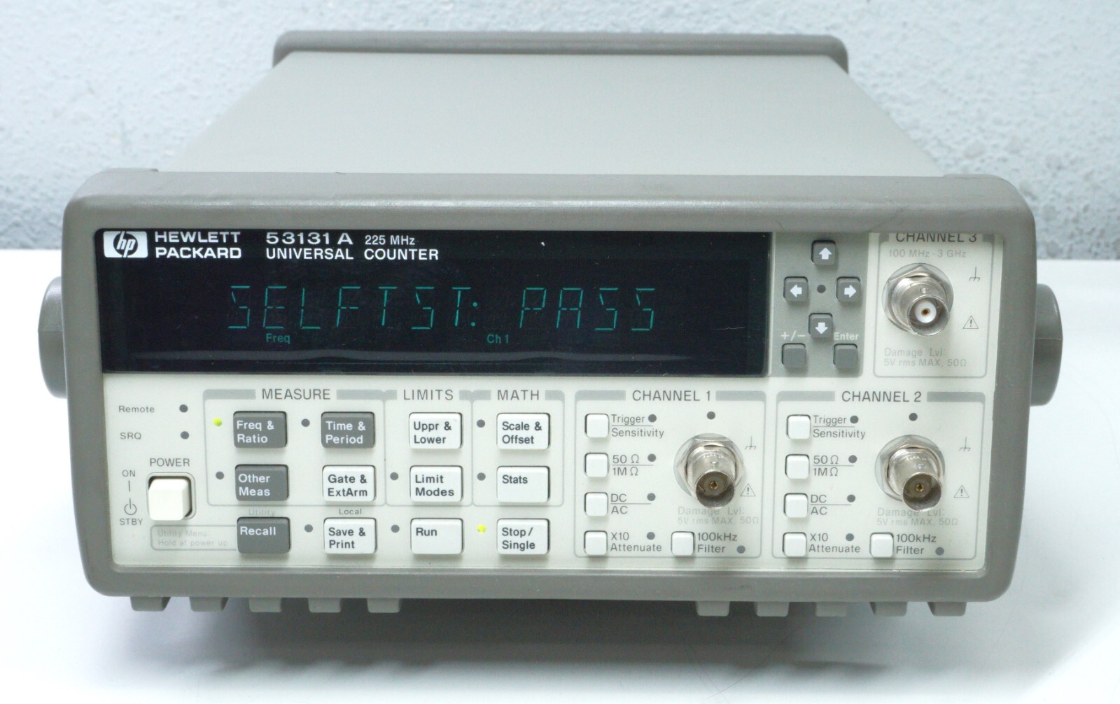 HP HEWLETT PACKARD Agilent Keysight 53131A 225 MHz Universal Frequency ...