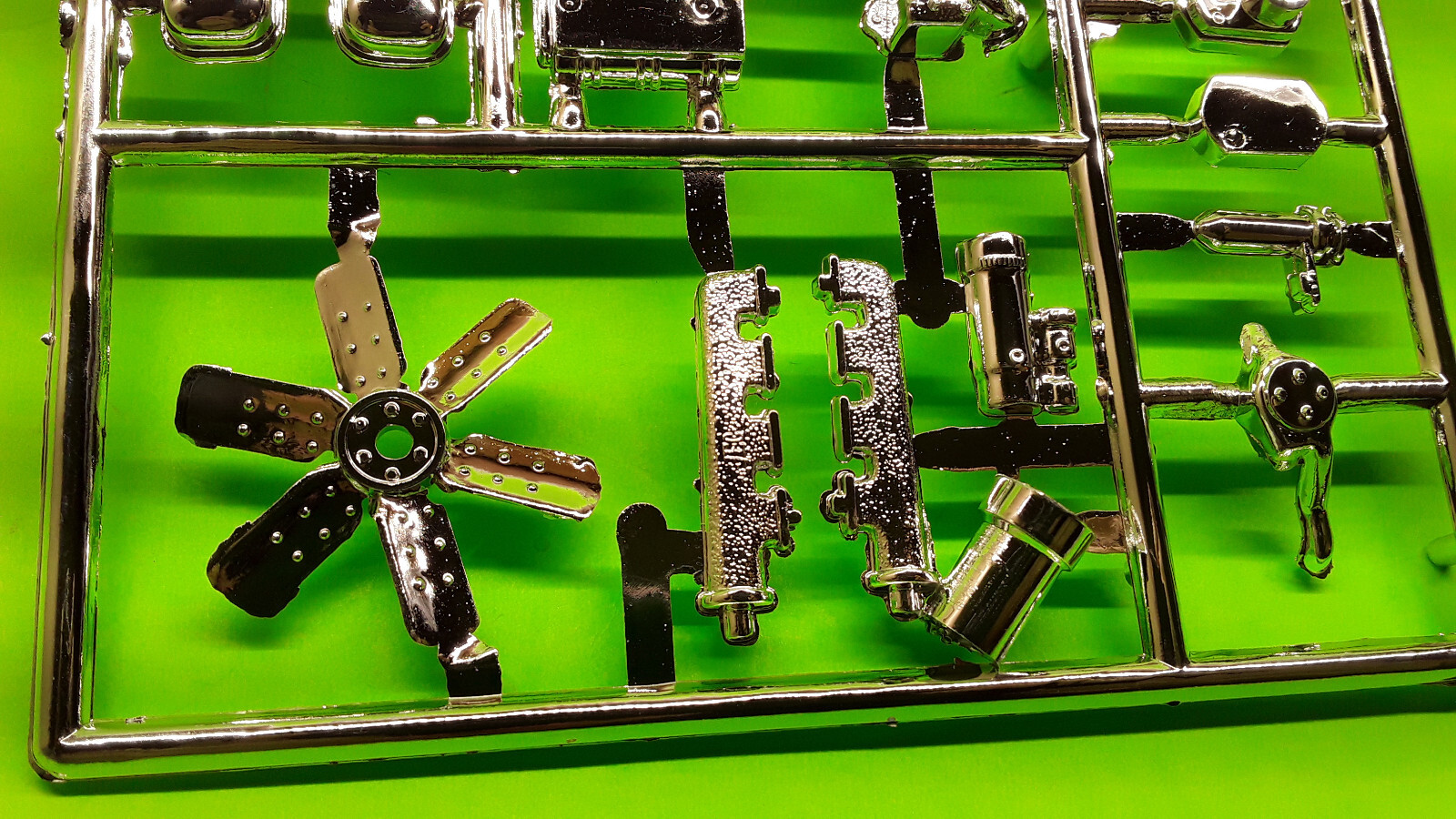 GMC Astro 95 1/25 Supercharged 8V-71 Detroit Diesel Engine Motor Model ...