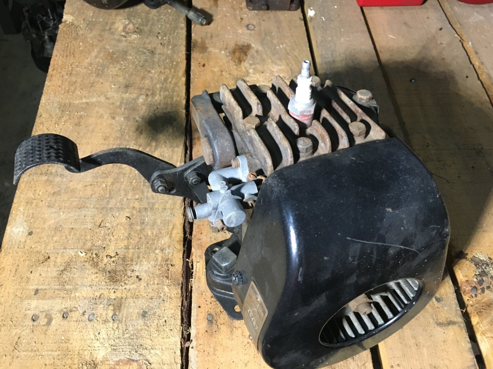 Briggs and Stratton WMB Engine Kick Start Washing Machine Motor 1939 ...