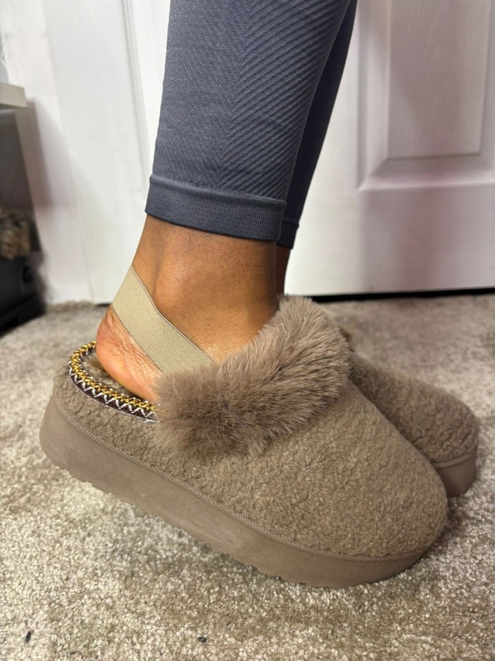 WOMENS LADIES COMFY FLUFFY FAUX FUR PLATFORM SLIPPERS MULES SHOES SIZE ...