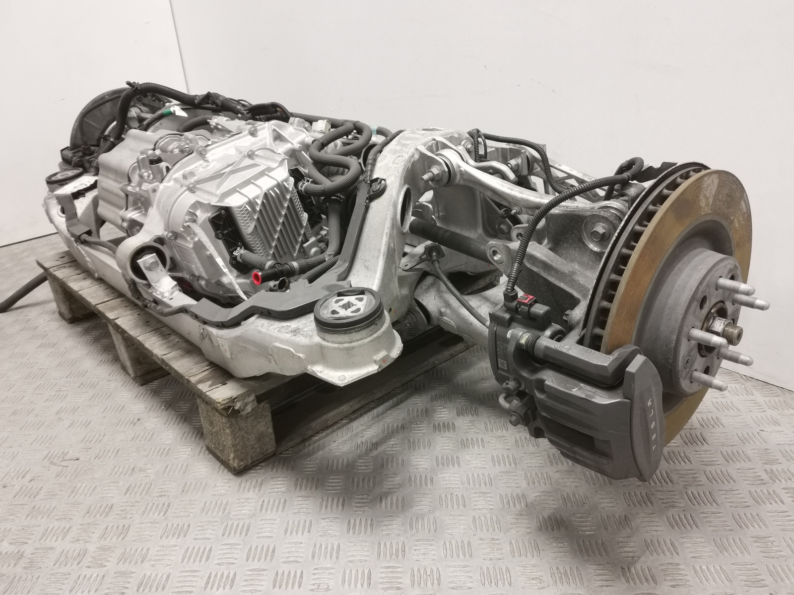 Tesla Model X 75D 1 gen 2015-2023 Rear Axle 1048802-00-A Suspension ...