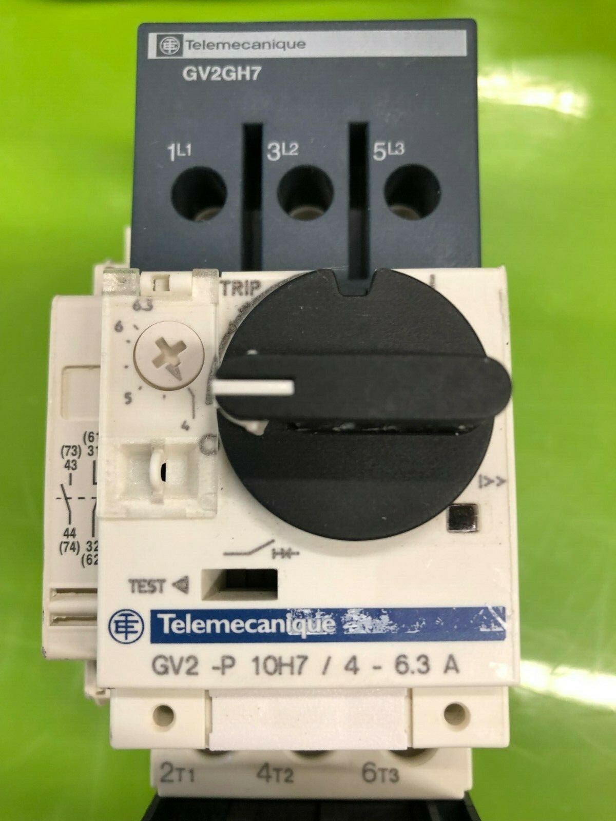 Telemecanique Schneider GV2P10 Motor Overload Circuit Breaker Starter 4 ...