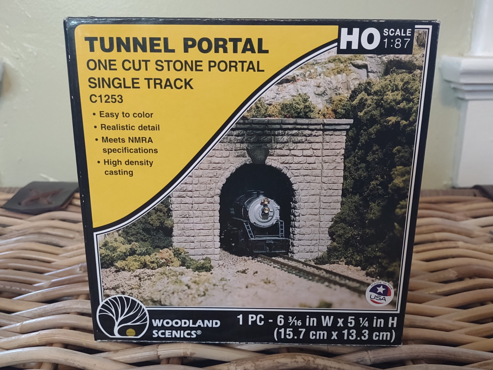 WOODLAND SCENICS C1253 HO SCALE Cut Stone Single Track Tunnel Portal | eBay