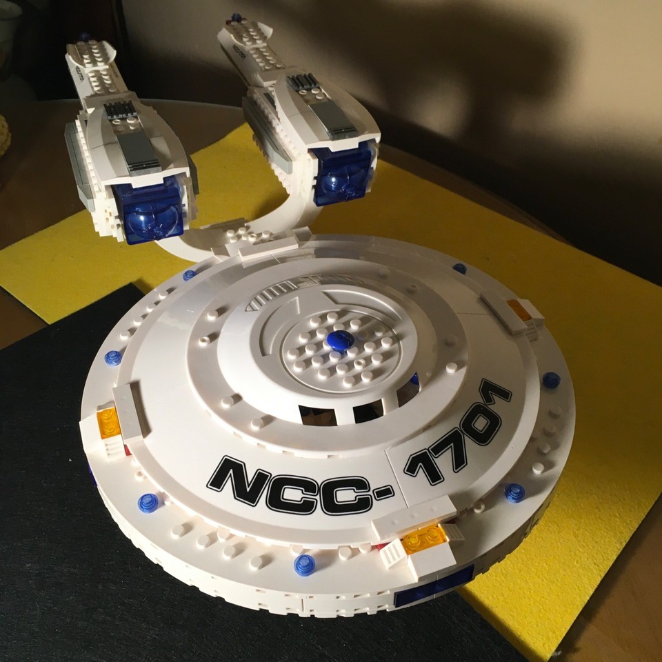Lego 10356 Star Trek: U.S.S. Enterprise NCC-1701 Built Lego Model ...