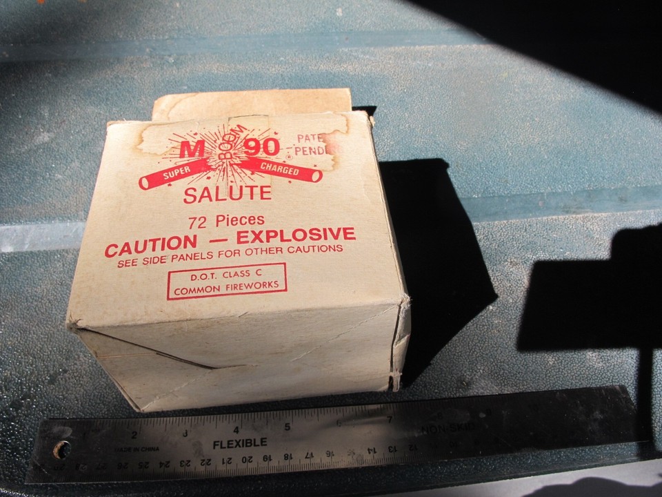 Vintage Space Age Fireworks M90 Salute Box Made in Tennesee USA empty ...