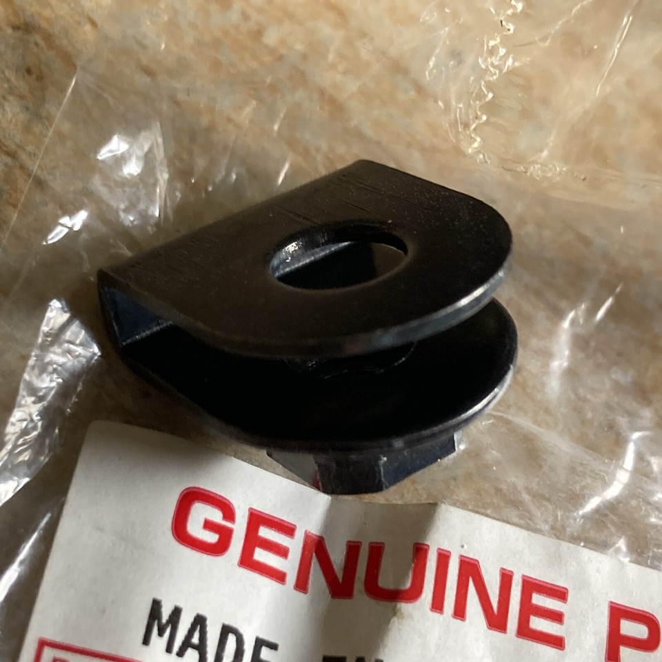 Kawasaki 92015-1904 Nut 6Mm Fairing ER6 ER650 KLE500 KLE650 ZXR 900 ...