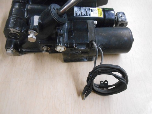 8M0168222, 855998A11 Mercury 1992 200hp XRI 0D131125 Power Trim ...