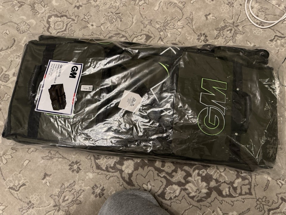 2025 Gunn & Moore Cricket Original Easi-Load Wheelie Bag. | eBay UK