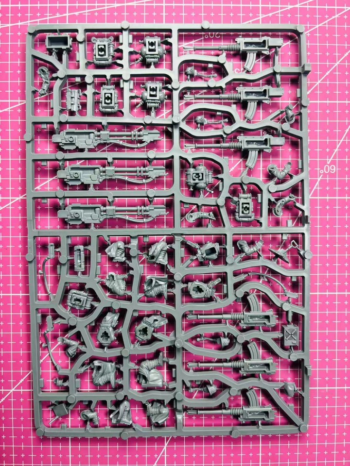 Warhammer 40K Krieg Heavy Weapons Squad | eBay