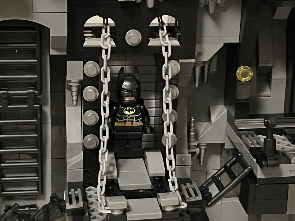 Batcave Shadow Box 76252 Batman 3981 Piece Building Brick Set | eBay