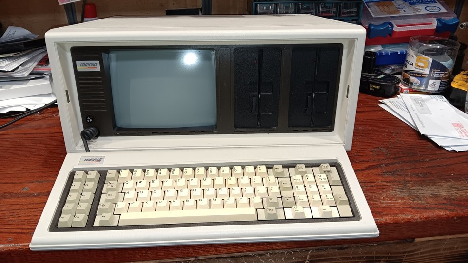 VINTAGE Compaq Portable Computer - Model 101709 | eBay