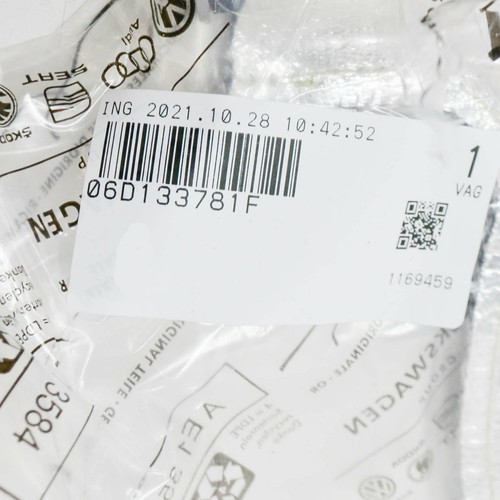 NEW AUDI A4 B7 INTAKE MANIFOLD VENT HOSE 06D133781F GENUINE | eBay